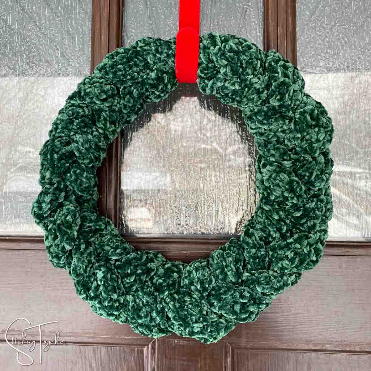 Christmas Wreath Crochet Pattern – Stitching Together
